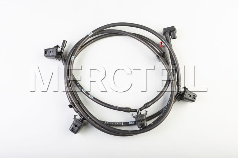 Buy the spare part Mercedes-Benz A1668601092 hose assembly