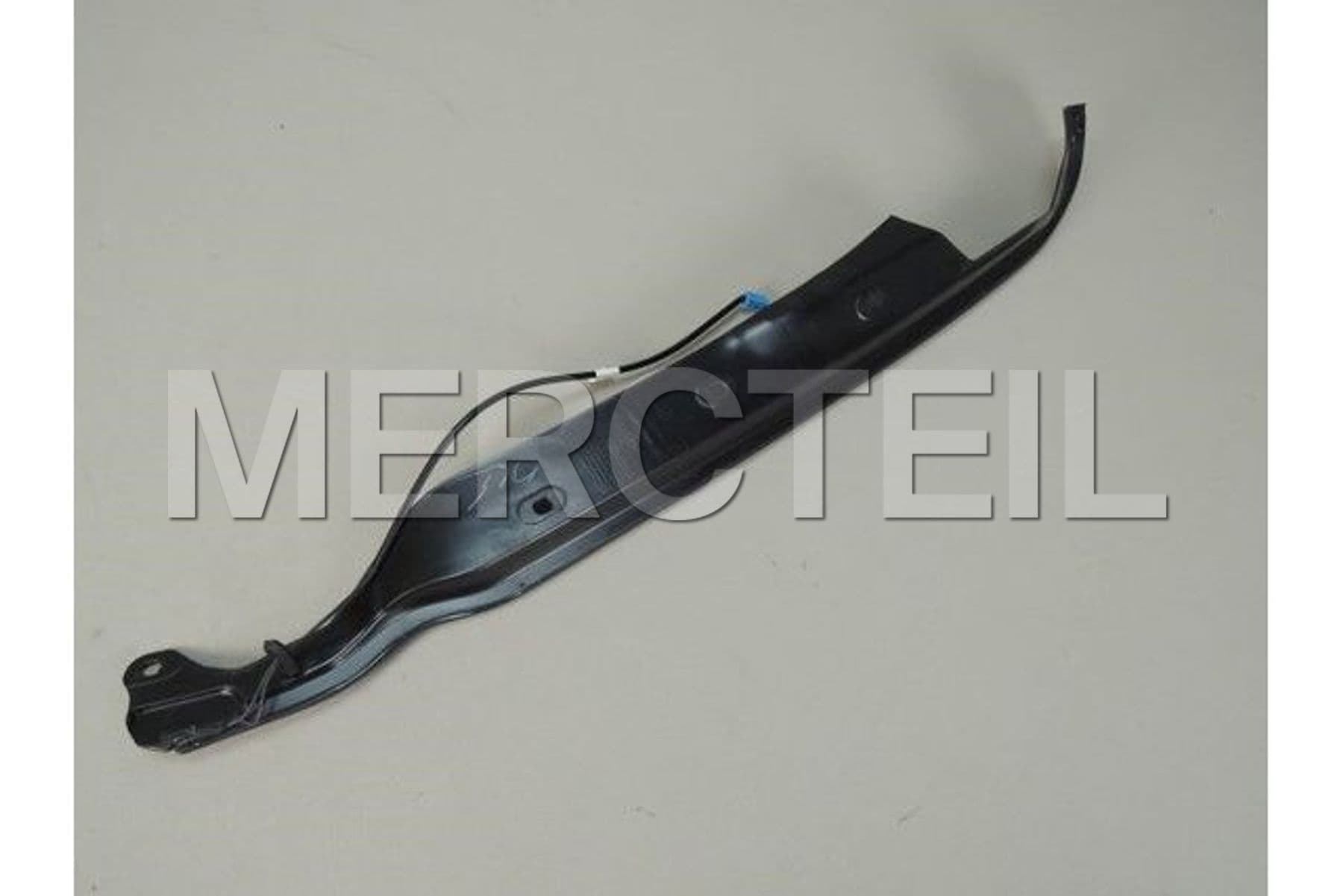 Kaufen Sie das Ersatzteil Mercedes-Benz A1668701051 sensorleiste