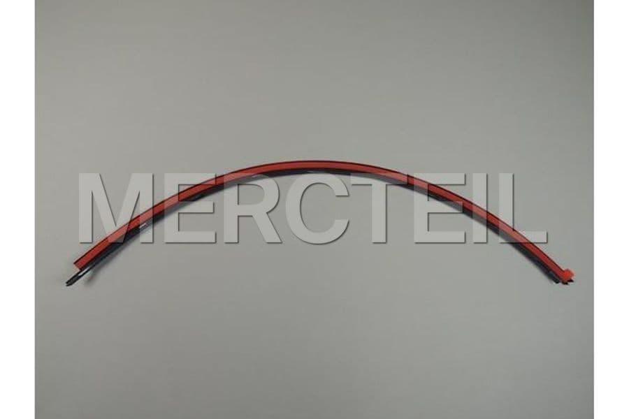 Buy the spare part Mercedes-Benz A1668849322 wheel house covering