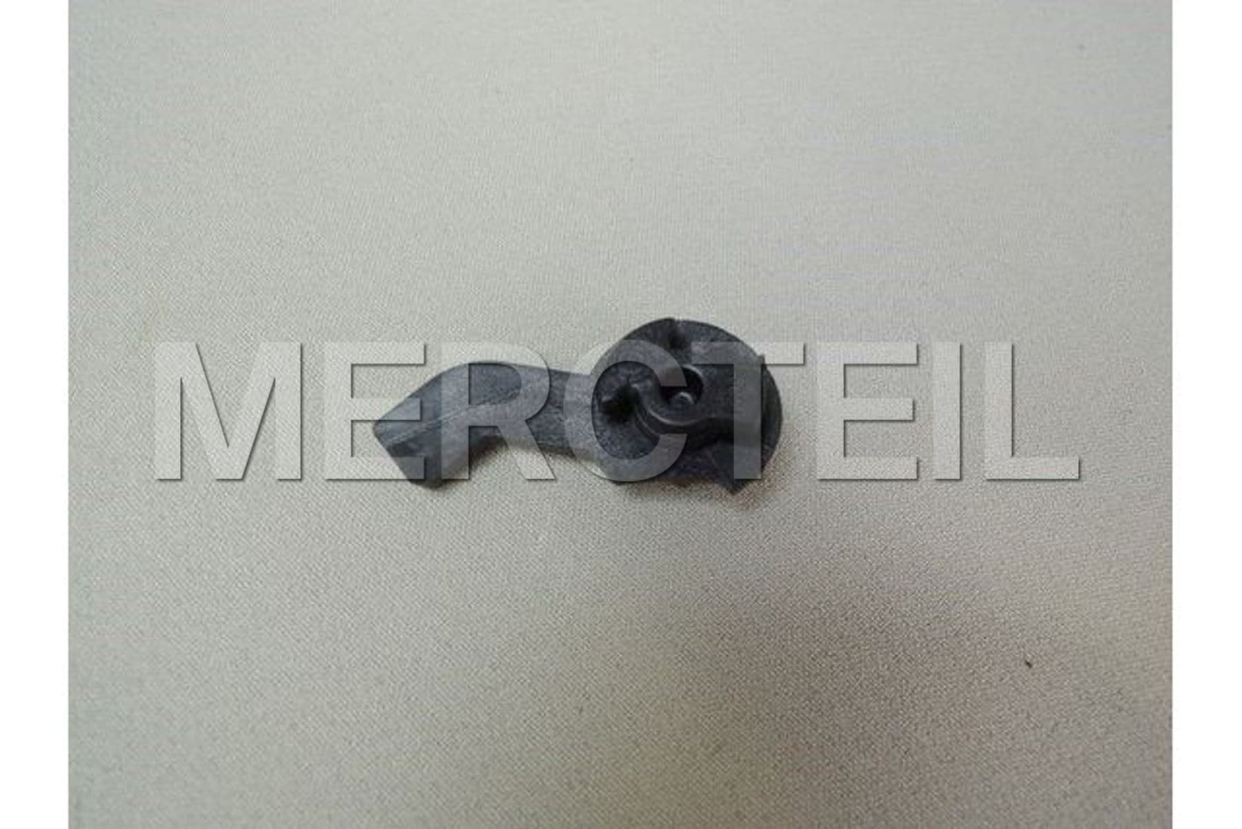 Buy the spare part Mercedes-Benz A1668850156 fixture