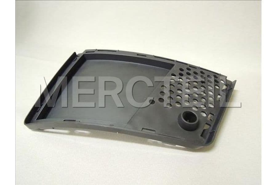 Buy the spare part Mercedes-Benz A1668852223 cover bumper area