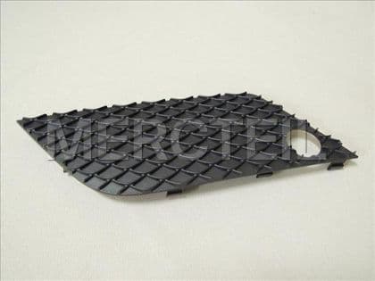 Buy the spare part Mercedes-Benz A1668854122 cover bumper area