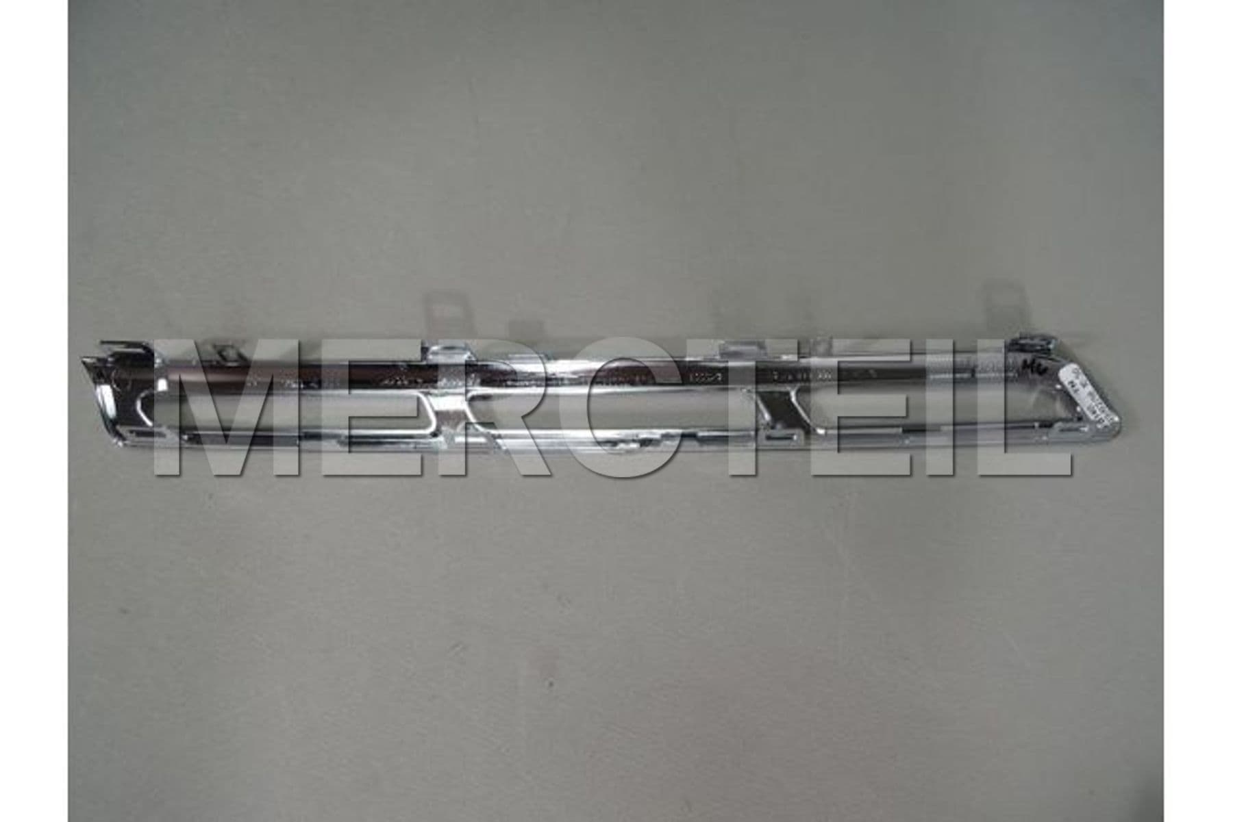 Buy the spare part Mercedes-Benz A166888178564 ornamental trim