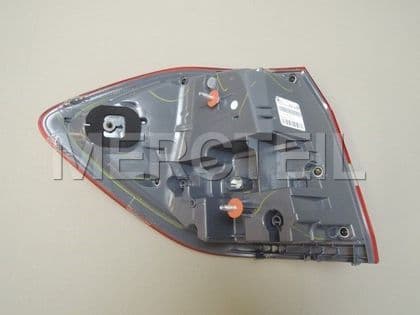 Buy the spare part Mercedes-Benz A1669060202 rear lamp combination