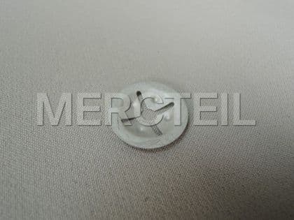 Buy the spare part Mercedes-Benz A1669910070 holddown clip