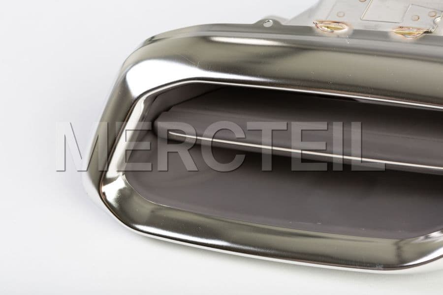 Buy the spare part Mercedes-Benz A1674905301 tail pipe trim
