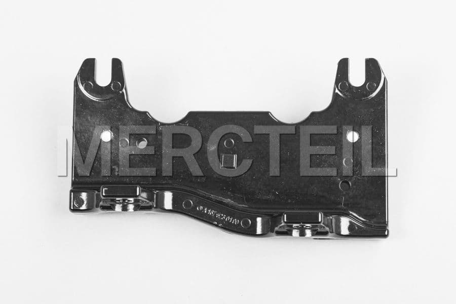 Buy the spare part Mercedes-Benz A1675230100 retaining plate