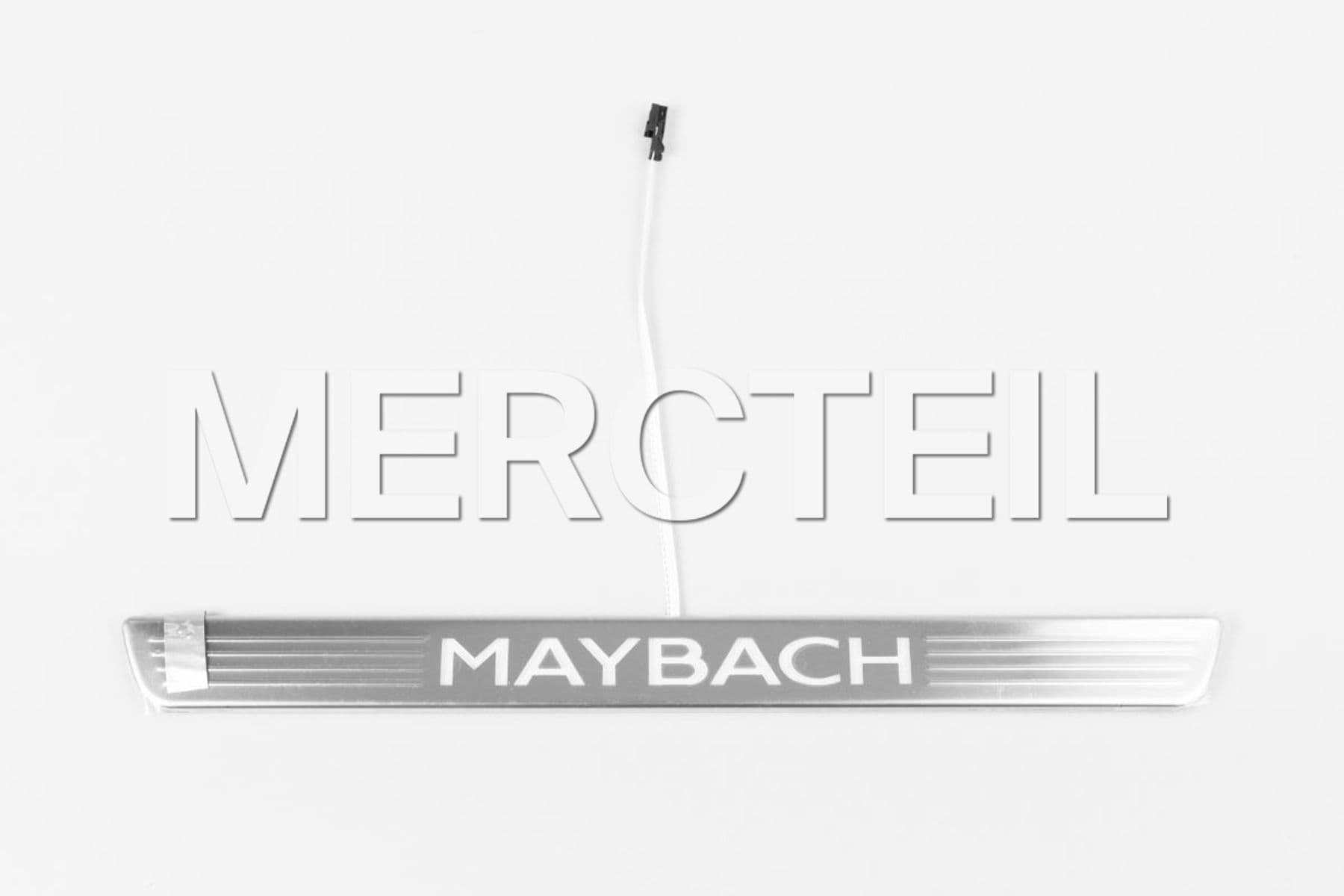 Buy the spare part Mercedes-Benz A1676862000 cover rail