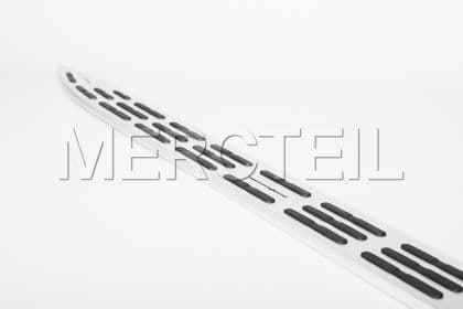 Buy the spare part Mercedes-Benz A1676905302 step insert