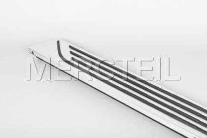 Buy the spare part Mercedes-Benz A1676907505 step insert