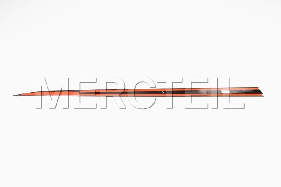 Buy the spare part Mercedes-Benz A1676980401 trim strip