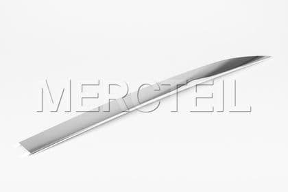 Buy the spare part Mercedes-Benz A1676982901 trim strip