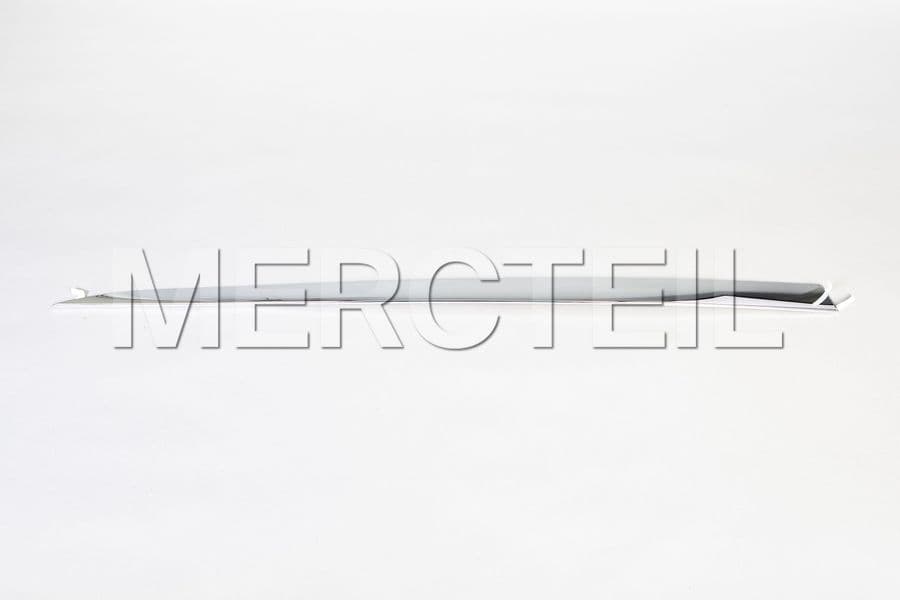 Buy the spare part Mercedes-Benz A1676989101 trim strip
