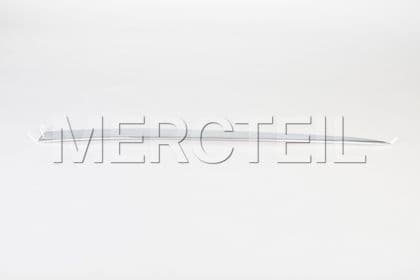 Buy the spare part Mercedes-Benz A1676989201 trim strip