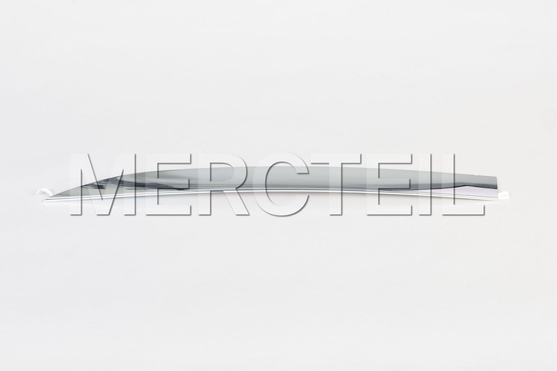 Buy the spare part Mercedes-Benz A1676989401 trim strip