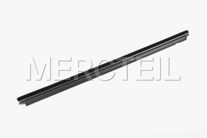 Buy the spare part Mercedes-Benz A1677251700 sealing rail