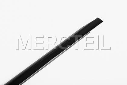 Buy the spare part Mercedes-Benz A1677306707 sealing rail