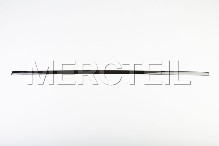 Buy the spare part Mercedes-Benz A1677358000 trim strip