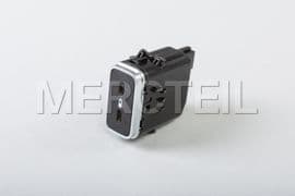 Buy the spare part Mercedes-Benz A1678205201 multimedia conn unit
