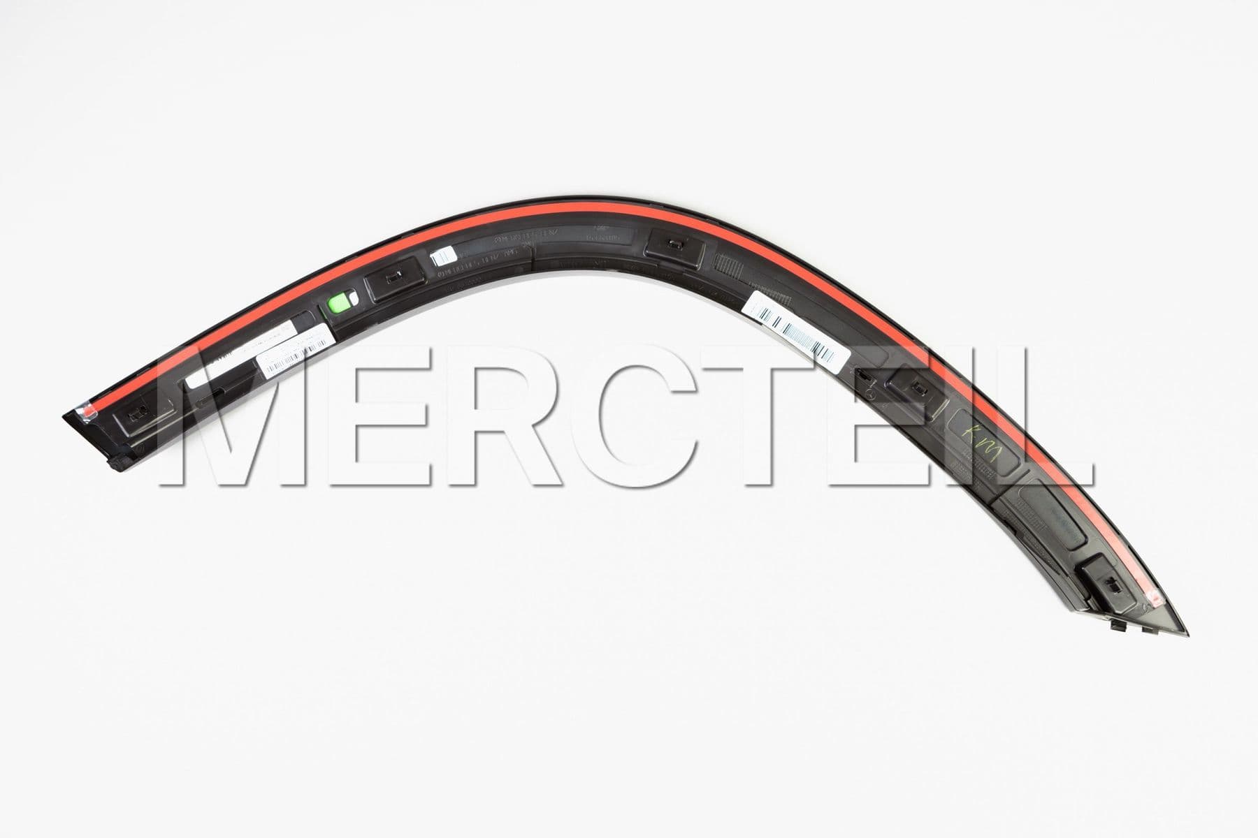 Buy the spare part Mercedes-Benz A16788097049197 wheel house covering