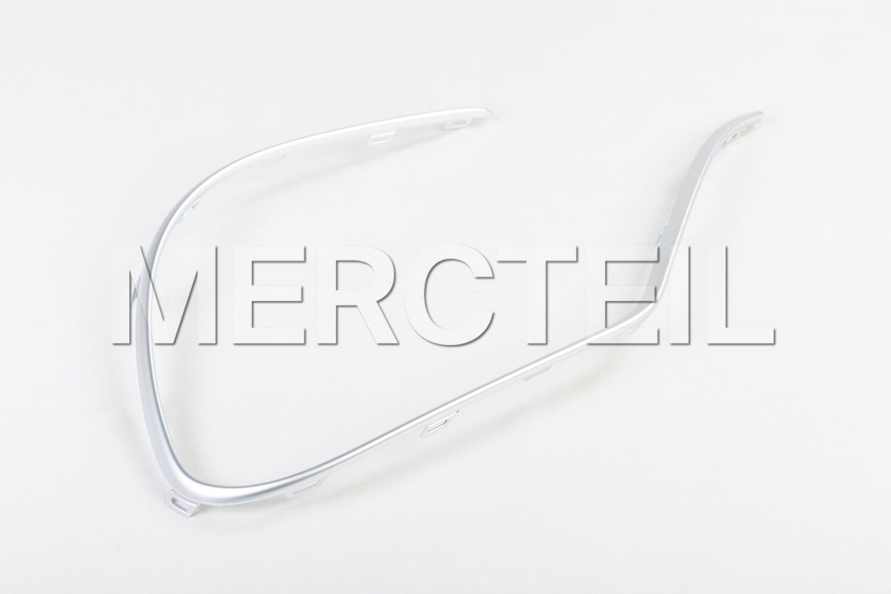 Buy the spare part Mercedes-Benz A1678852004 trim strip