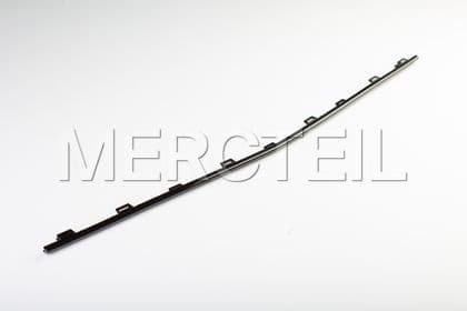 Buy the spare part Mercedes-Benz A1678854605 trim strip