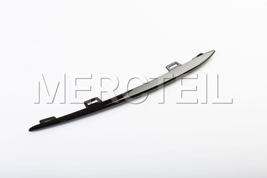 Buy the spare part Mercedes-Benz A1678854905 trim