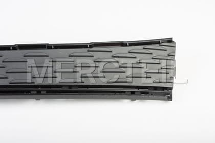 Buy the spare part Mercedes-Benz A1678855106 cover bumper area