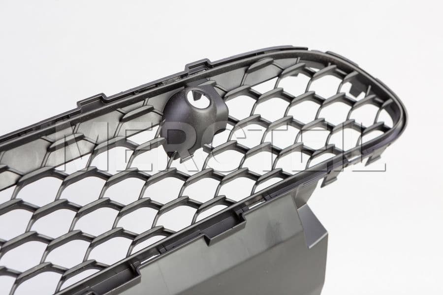 Buy the spare part Mercedes-Benz A1678857303 cover bumper area