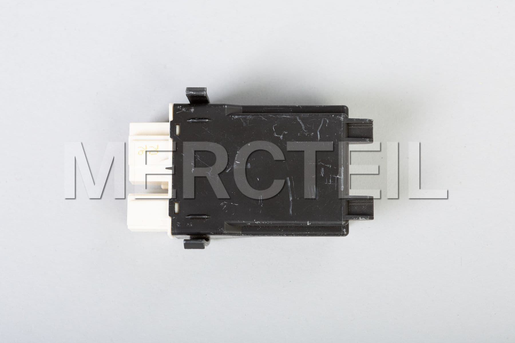 Buy the spare part Mercedes-Benz A1679000500 control unit