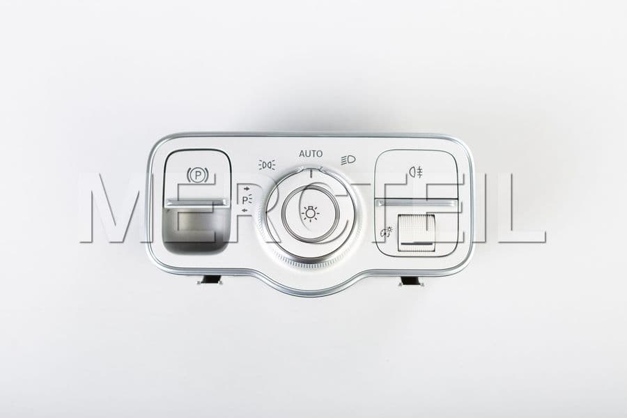 Buy the spare part Mercedes-Benz A16790512017N49 switch block