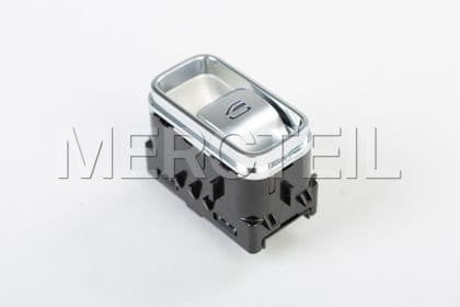 Buy the spare part Mercedes-Benz A16790546017N49 switch block