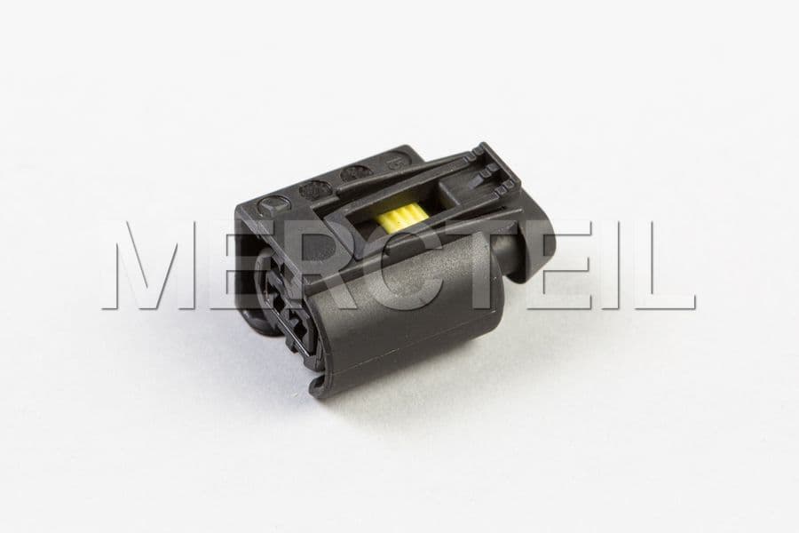 Buy the spare part Mercedes-Benz A1685452928 receptacle housing