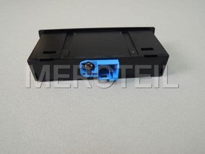 Buy the spare part Mercedes-Benz A1728202000 connection unit