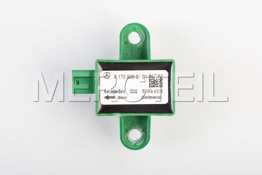 Buy the spare part Mercedes-Benz A1729056100 pressure sensor f airbag