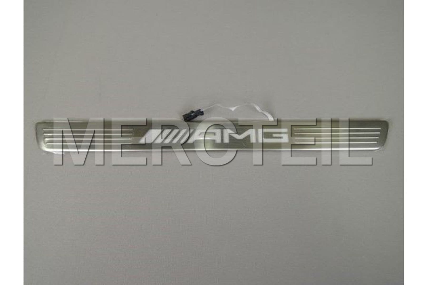 Kaufen Sie das Ersatzteil Mercedes-Benz A1766805800 abdeckschiene