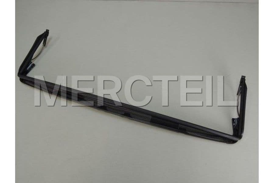 Buy the spare part Mercedes-Benz A1767800044 air deflector