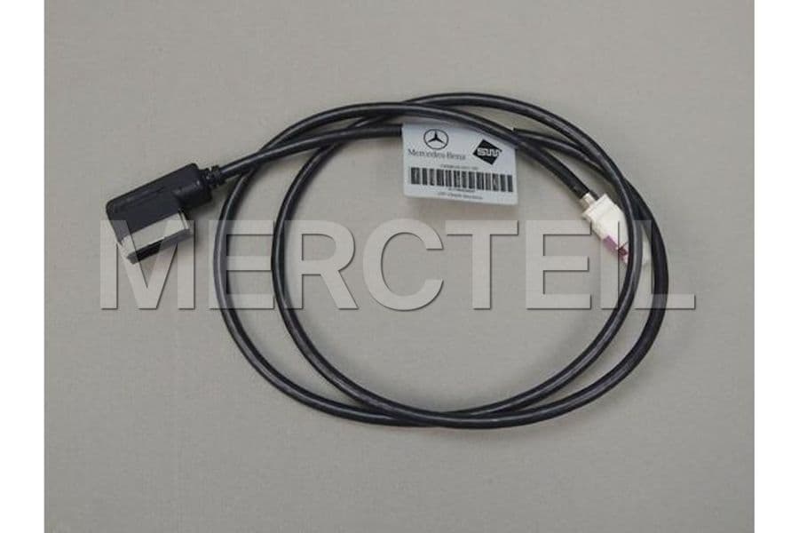 Buy the spare part Mercedes-Benz A1768200600 electrical cable