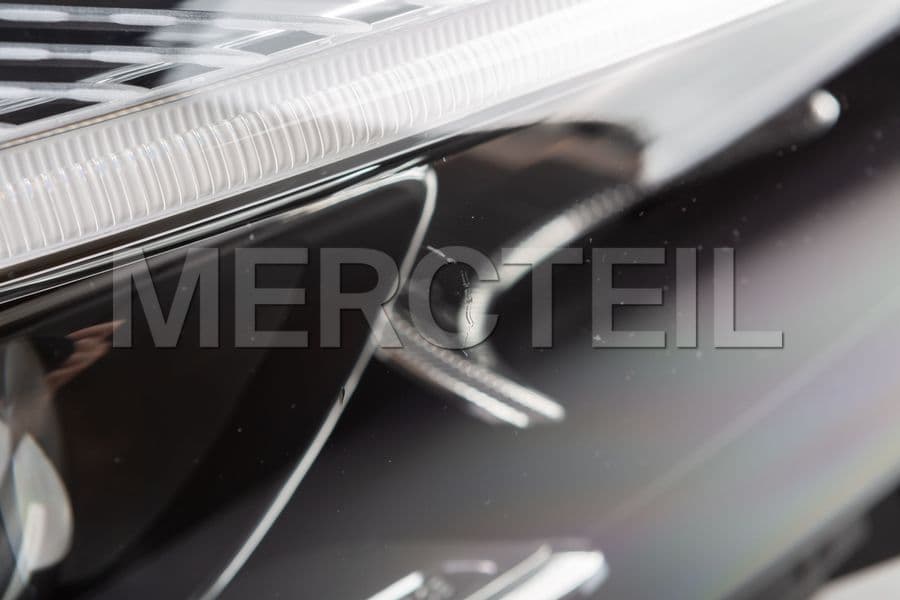 Buy the spare part Mercedes-Benz A1768204761 headlamp unit