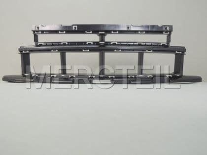 Kaufen Sie das Ersatzteil Mercedes-Benz A1768852600 abdeckung