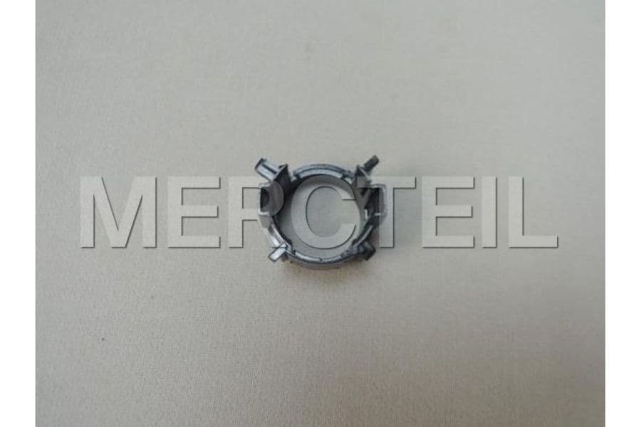 Buy the spare part Mercedes-Benz A1768853100 fixture
