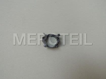 Buy the spare part Mercedes-Benz A1768853200 fixture