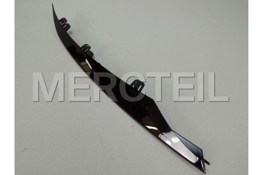 Buy the spare part Mercedes-Benz A1768854700 ornamental molding