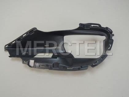 Buy the spare part Mercedes-Benz A1768855500 air duct segment