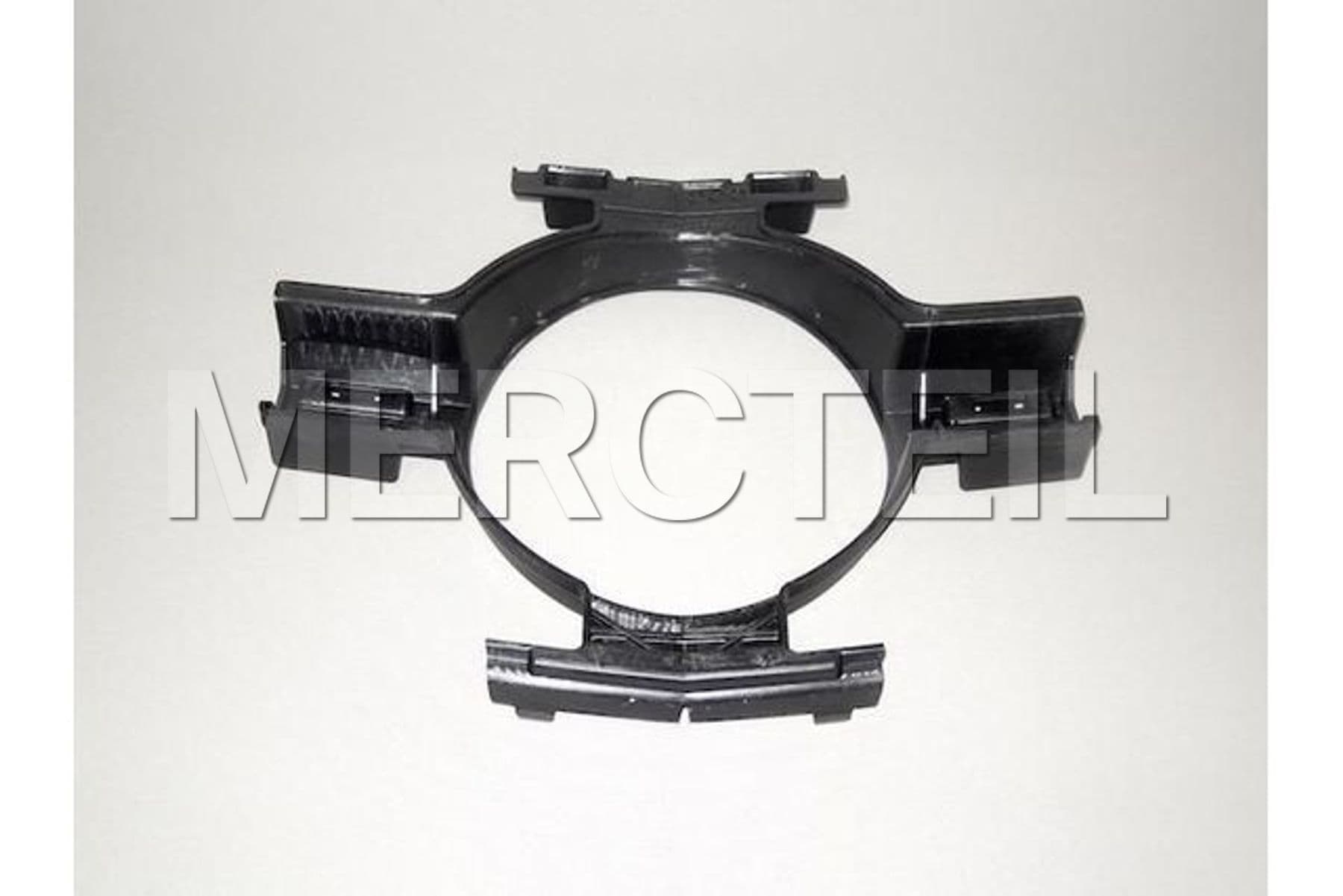 Buy the spare part Mercedes-Benz A1768880010 reinforcement