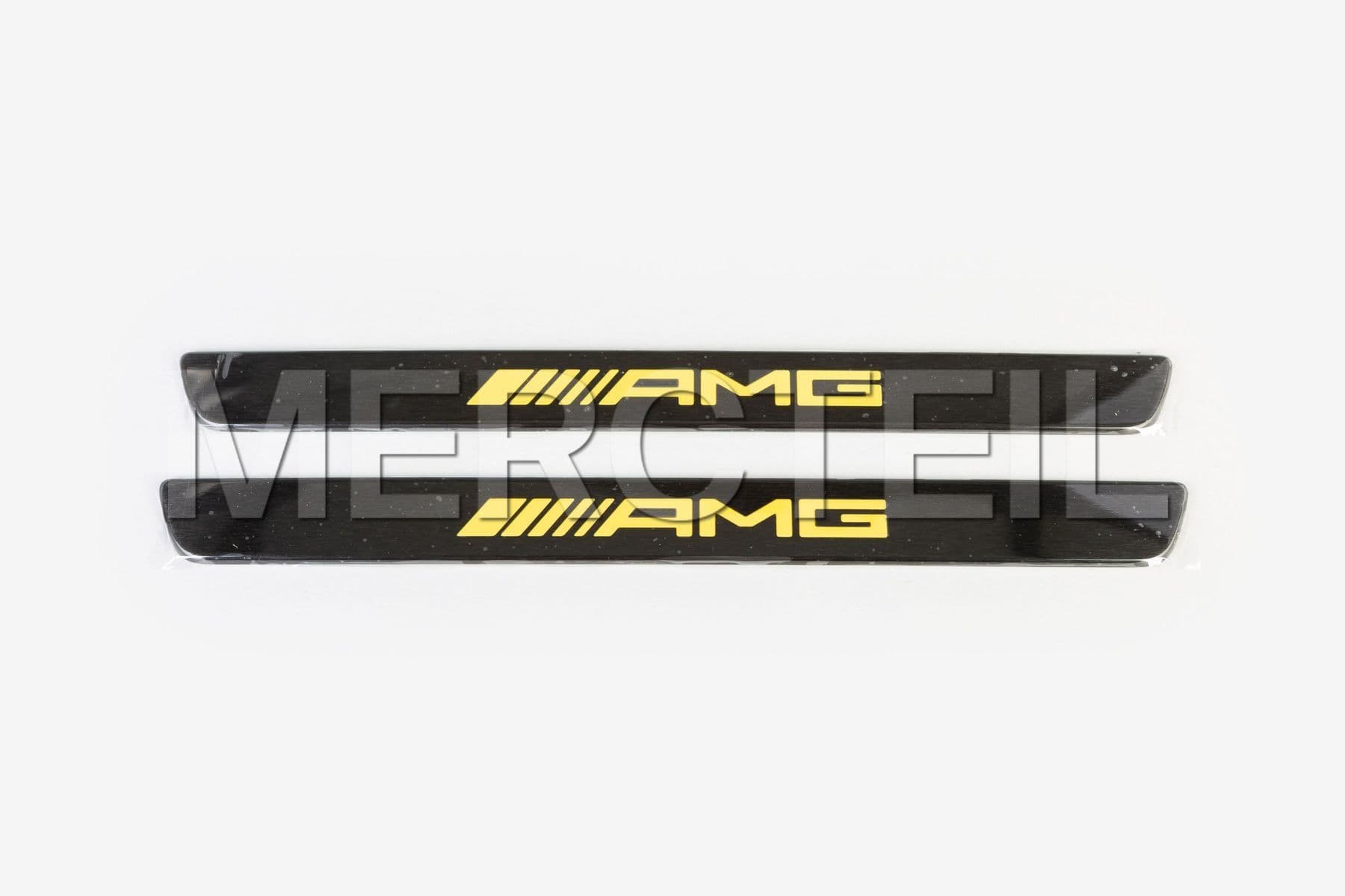 Buy the spare part Mercedes-Benz A1776804607 cover rail