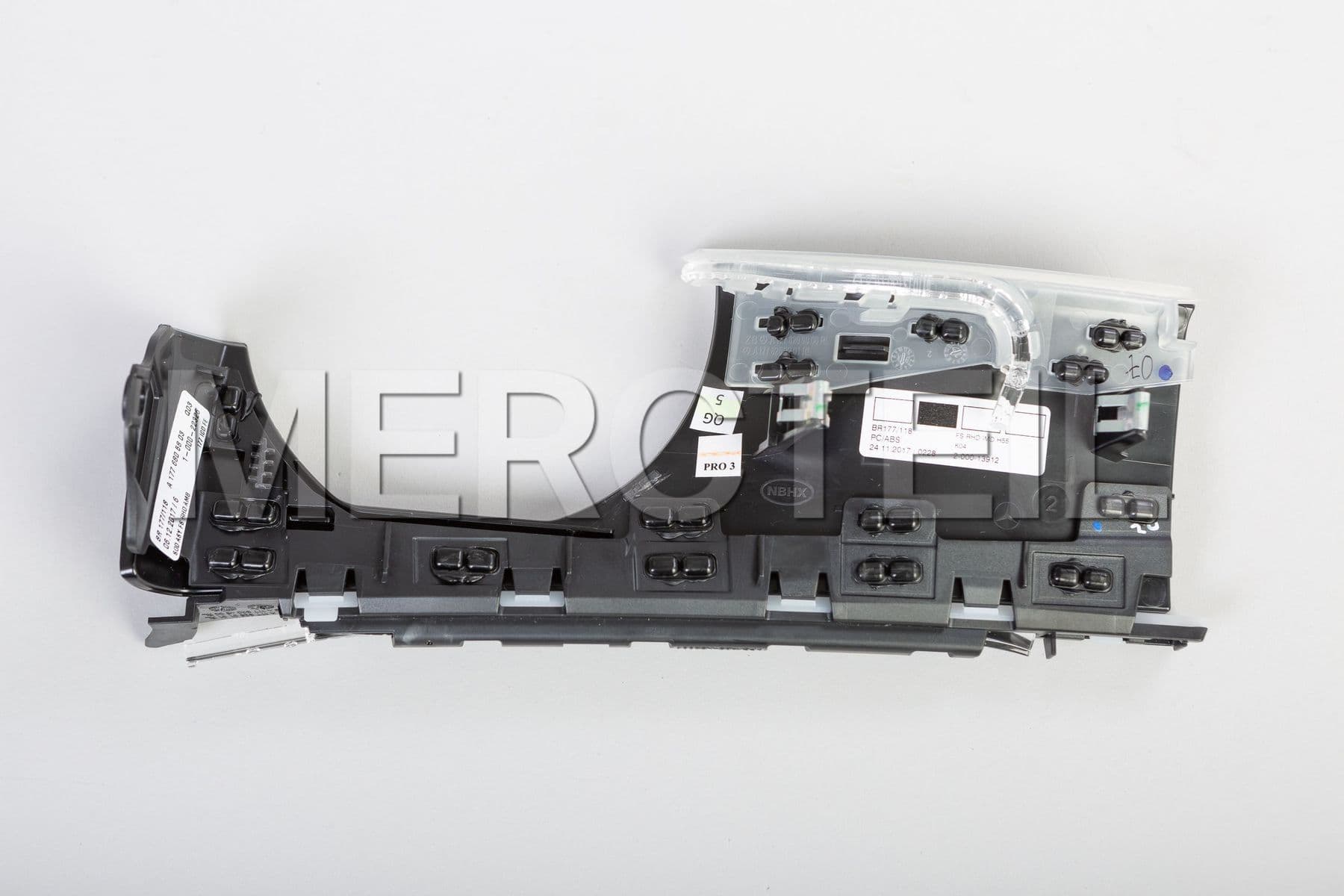 Buy the spare part Mercedes-Benz A1776805803 trim strip