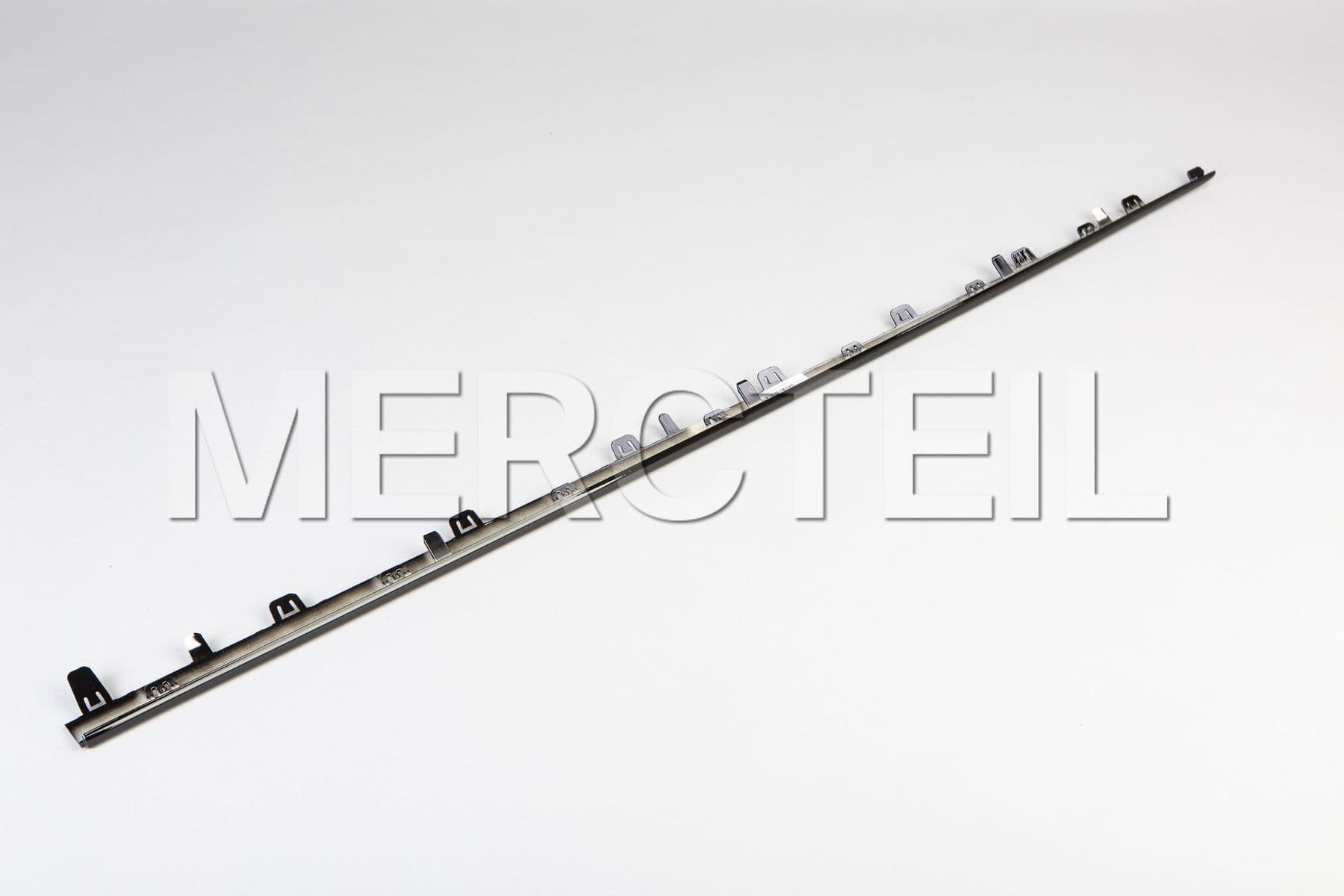 Buy the spare part Mercedes-Benz A1776982700 trim strip