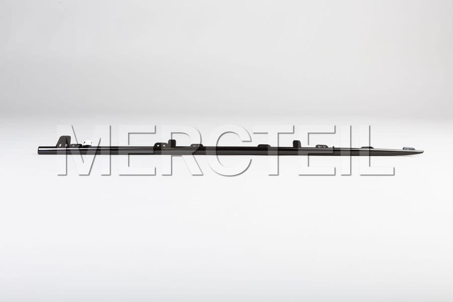 Buy the spare part Mercedes-Benz A1776984700 trim strip