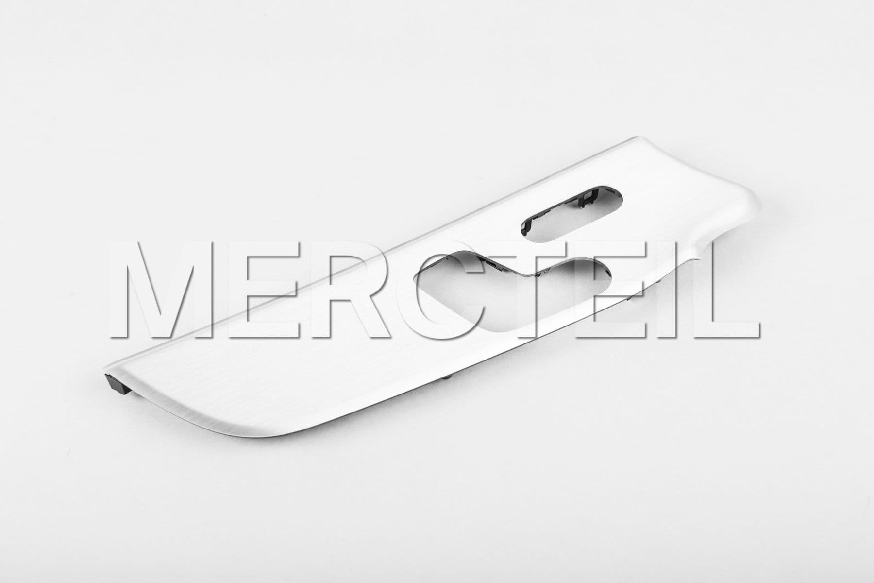 Buy the spare part Mercedes-Benz A1777208901 ornamental molding